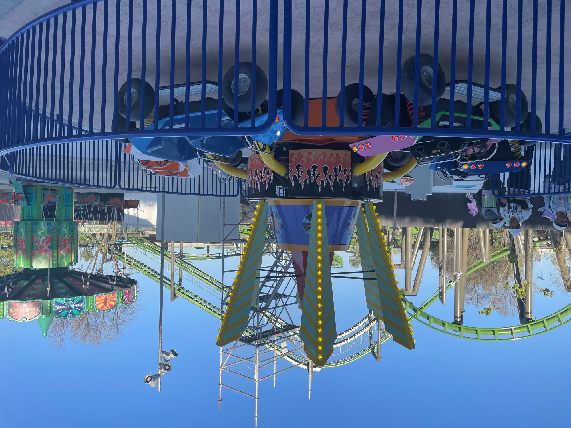 Jump Around at Aztlán Parque Urbano | Zamperla